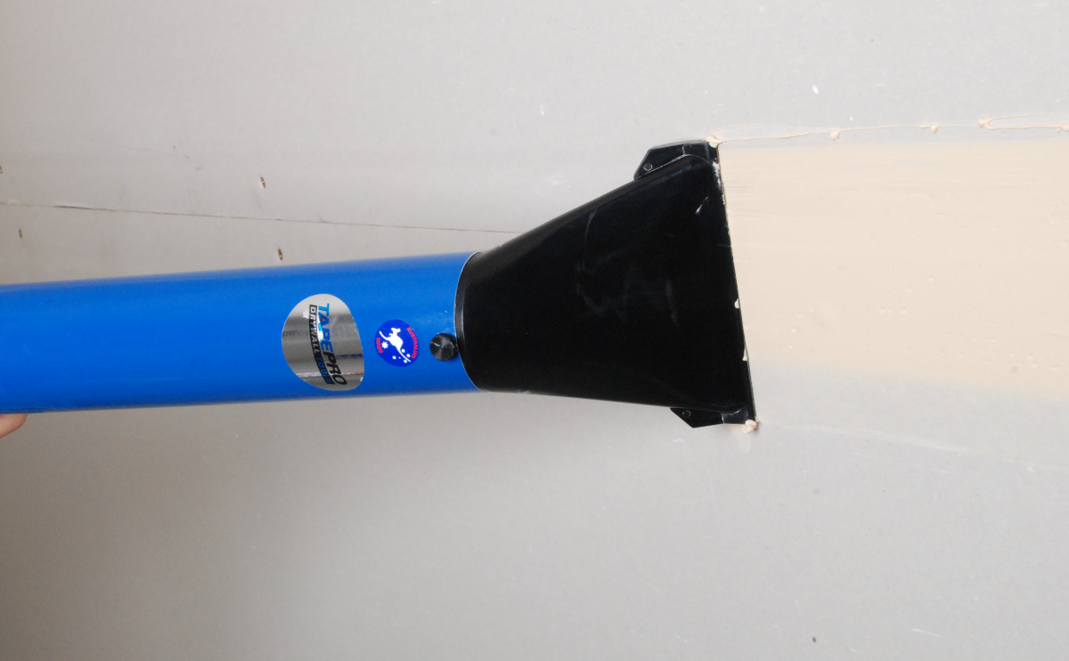 Tapepro MudShark Flat Applicator Compound Tube | Efficient Flat Joint ...